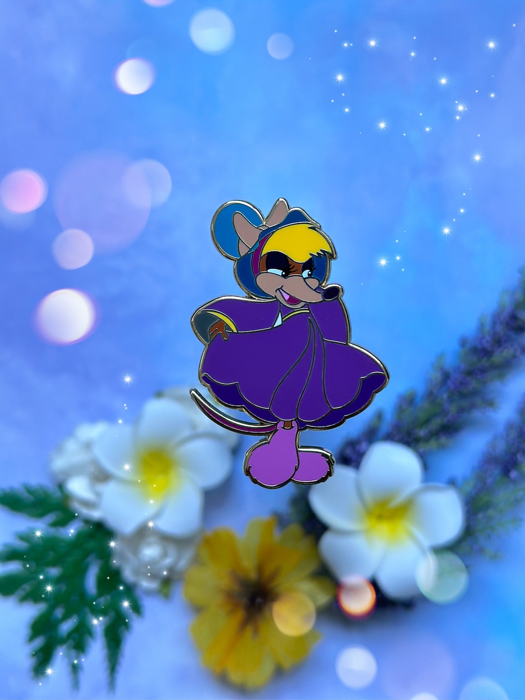 Ms. Fieldmouse Dress - Thumbelina Inspired Pin - Etsy