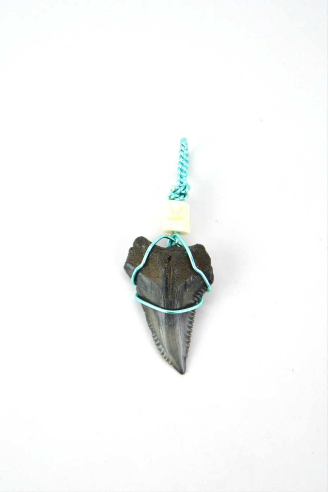Snaggle Shark Tooth Pendant Necklace - Etsy