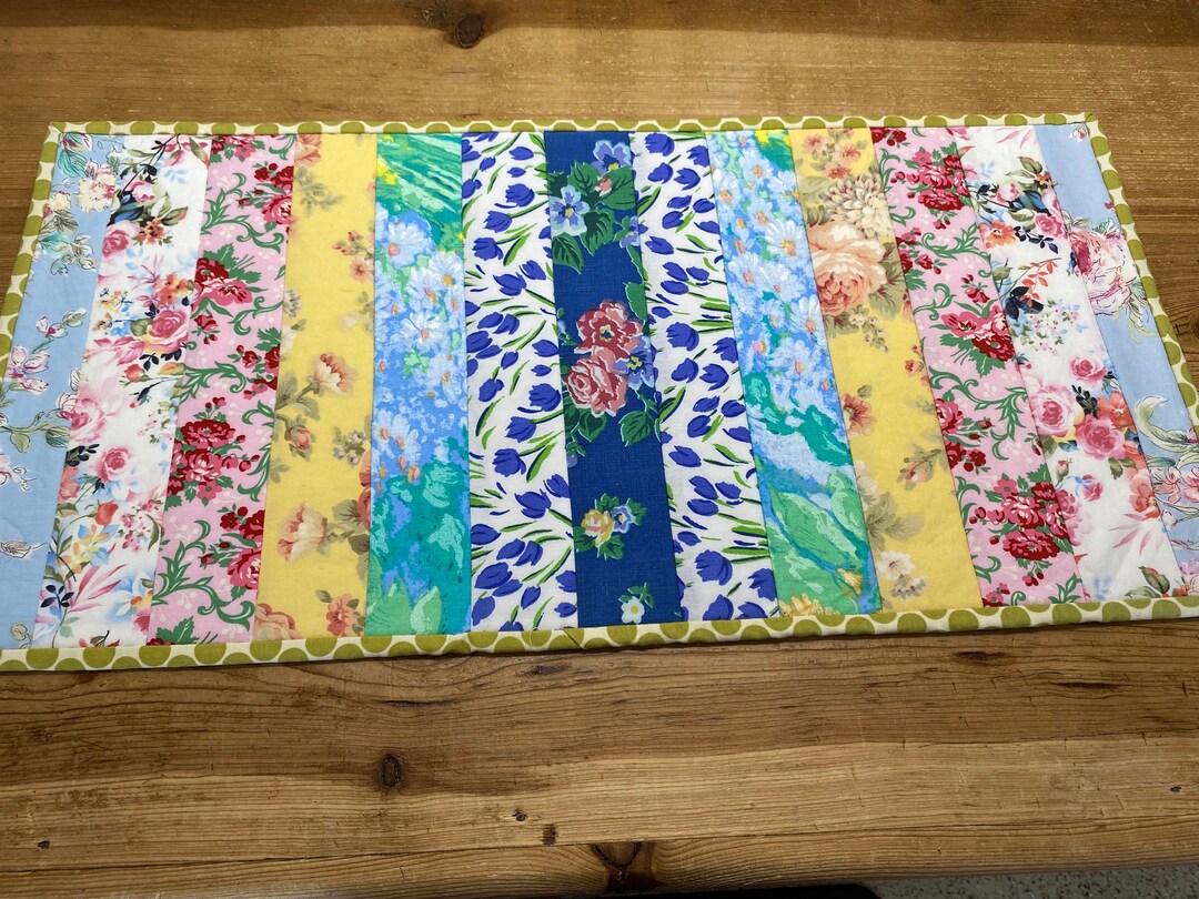 Cottage Chic Bright Floral Two Sided Table Runner, 12 X 24 Inch Perfect ...