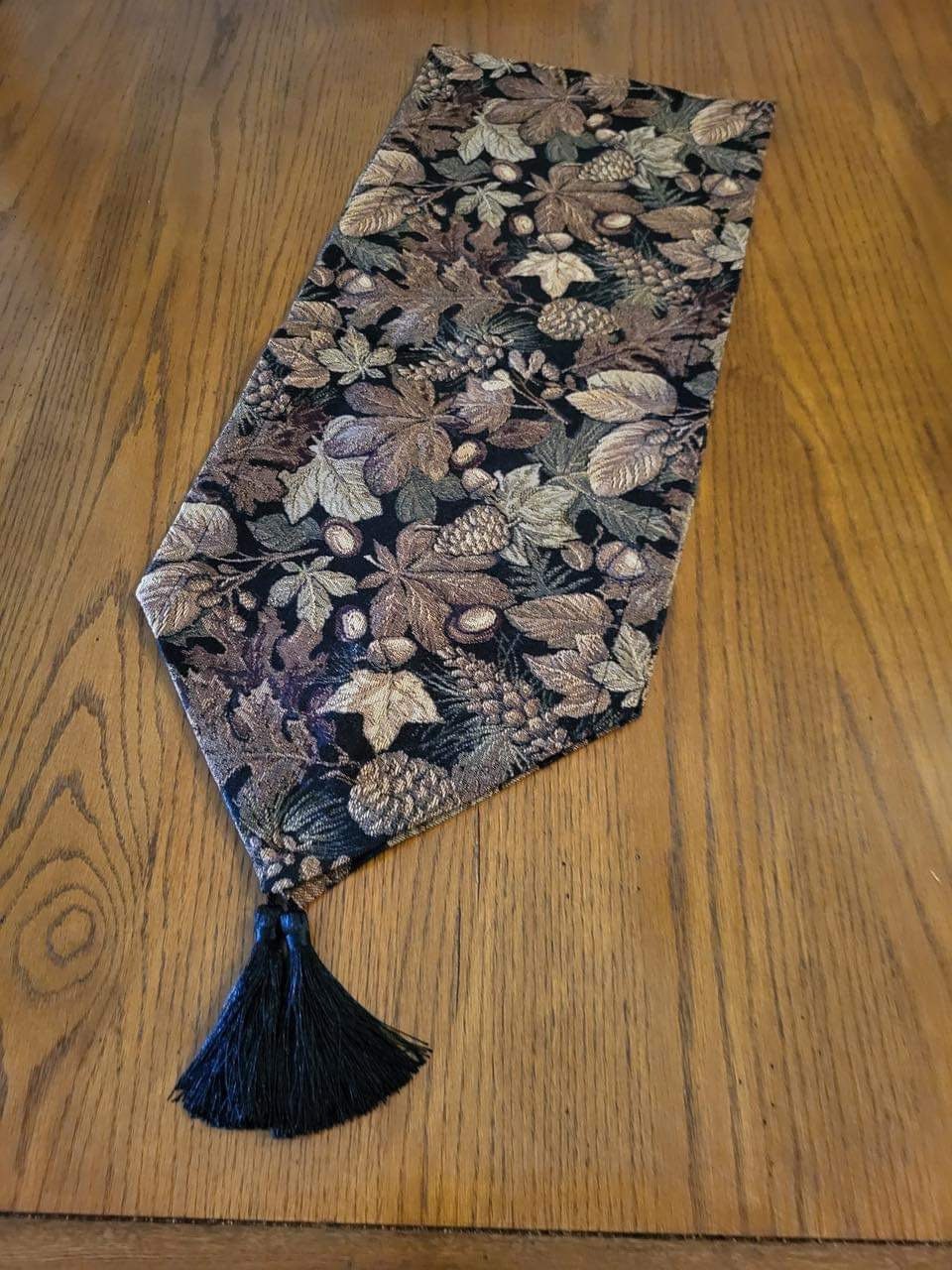 Tapestry Table Runner in Outdoor Fall Leaves, Rustic Cabin Theme ...