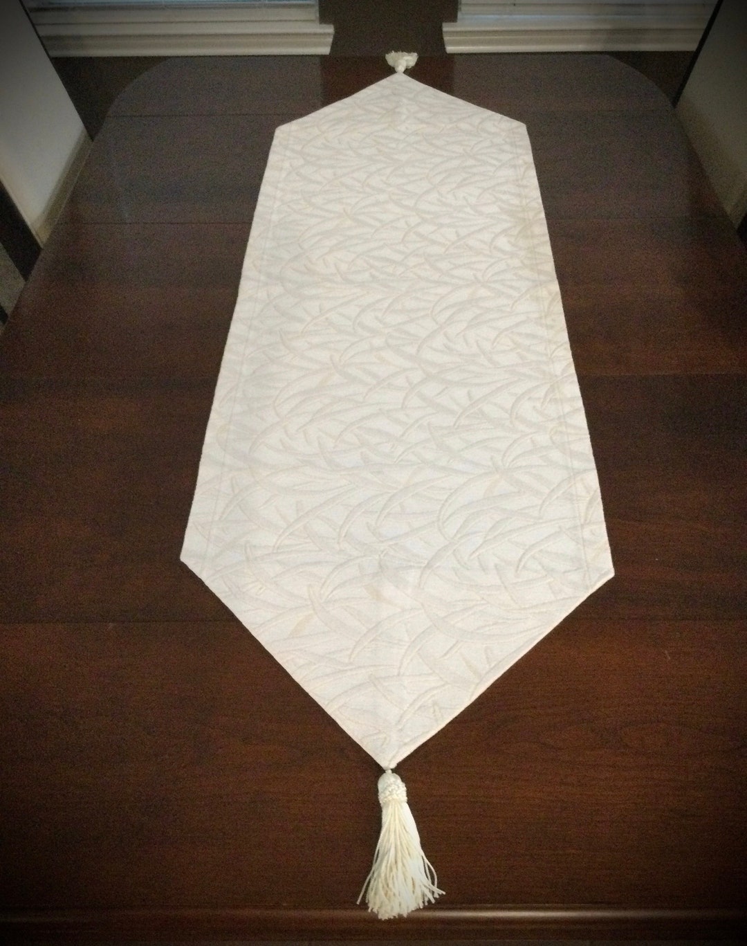 Elegant Table Runner in Ivory Grasses Motif. Tapestry, Greenery, Grass ...