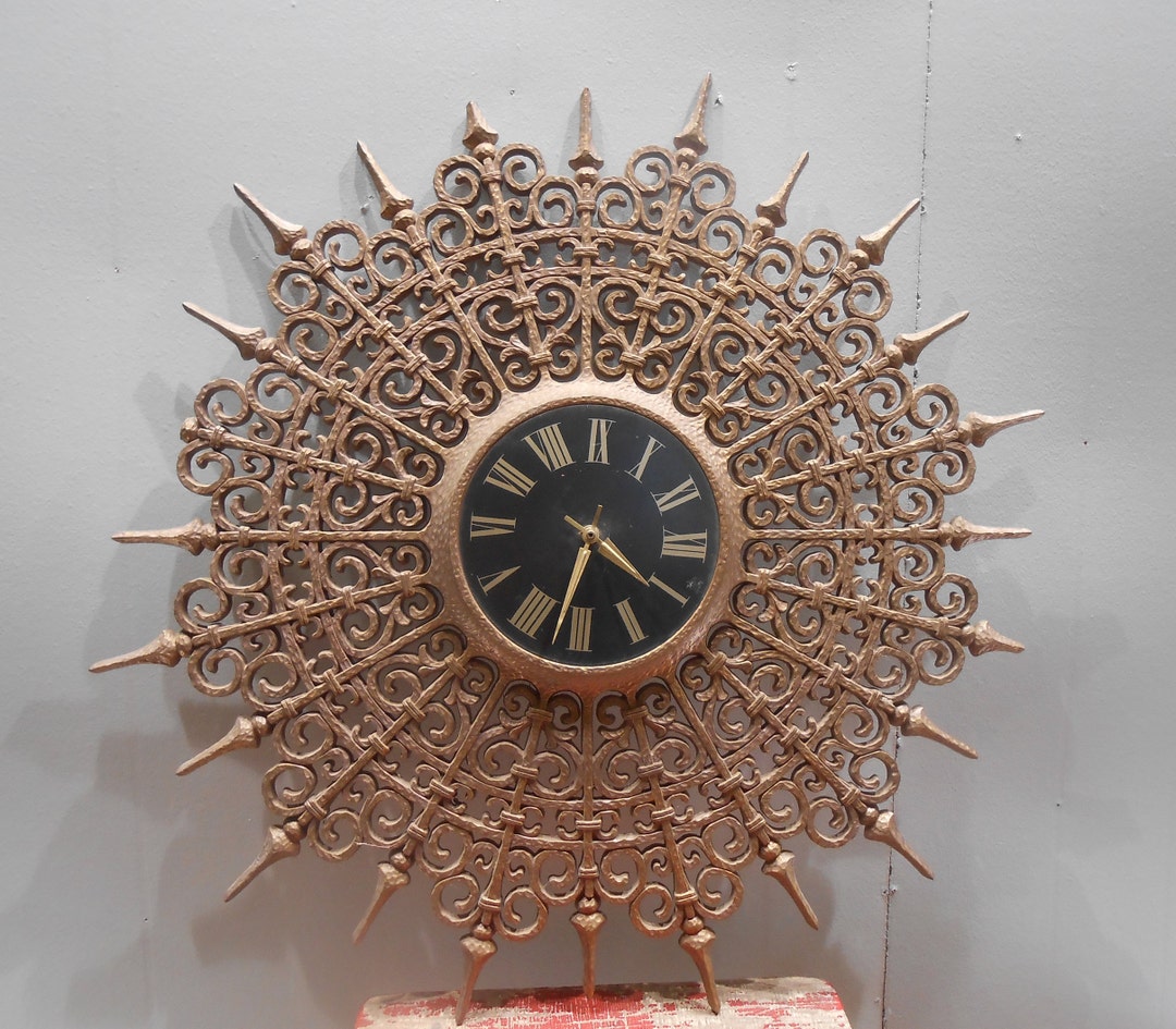 Vintage 26 in Plastic Ornate Starburst Sunburst Hard Plastic Decorative ...