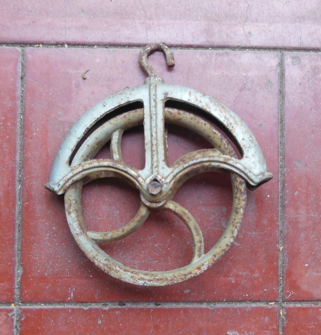 Antique Industrial Design Pulley Heavy Metal Iron Hanging Wheel ...