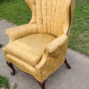 Vintage 1940 Wingback Channel Back Arm Chair Queen Anne Mahogany ...
