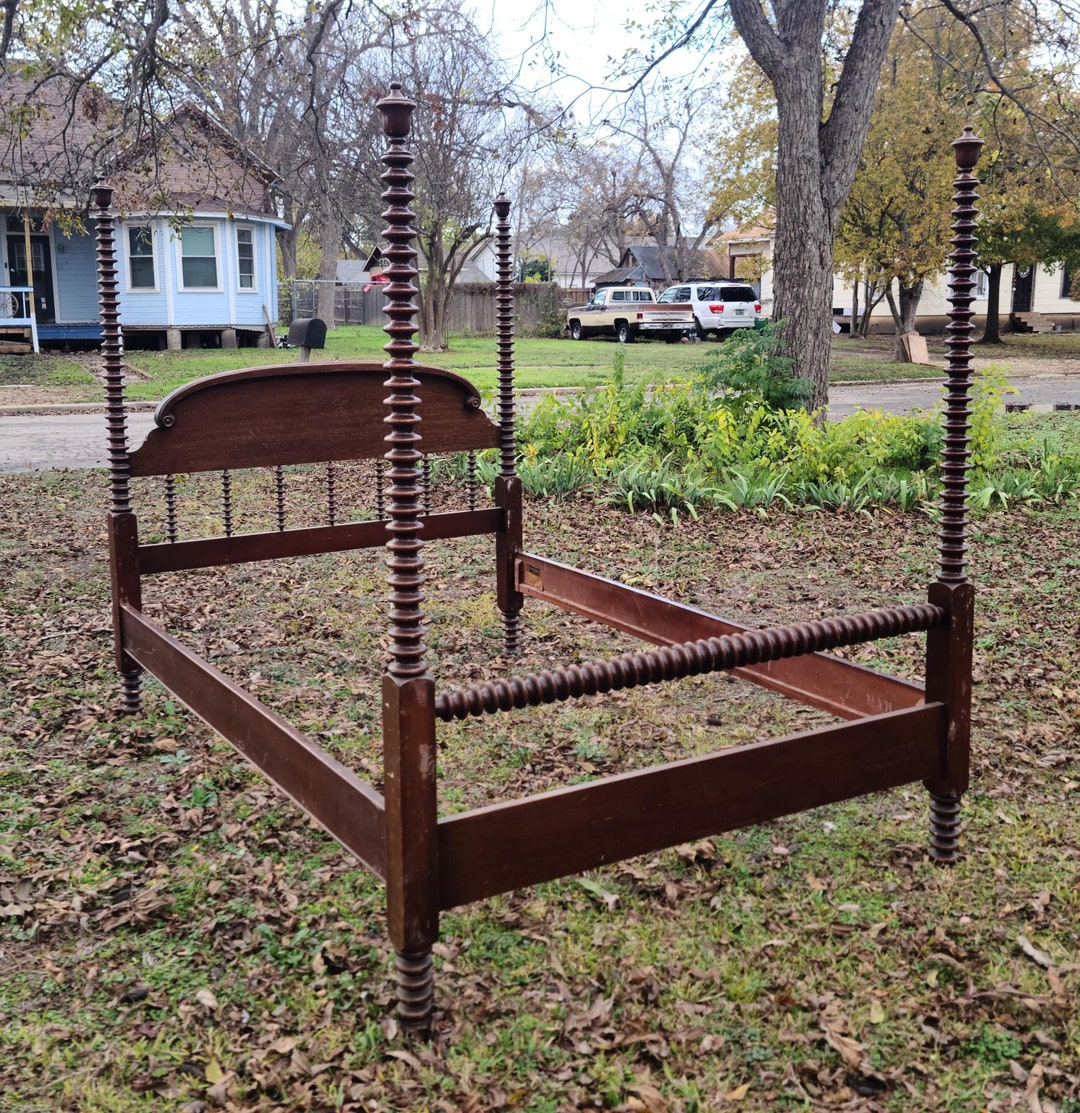 Antique 4 Post Mahogany Spool Bobbin Spindle Bed Full Size Jenny Lind ...