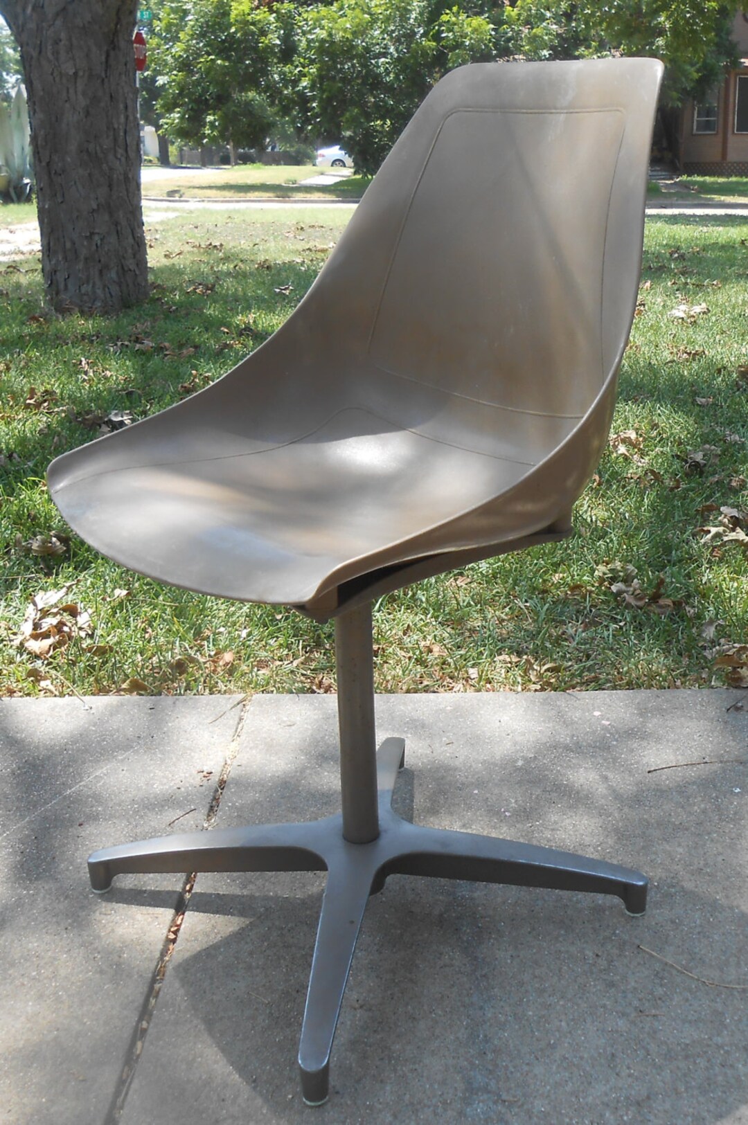 Vintage Midcentury Modern Molded Plastic Pedestal Chair Eames Era ...