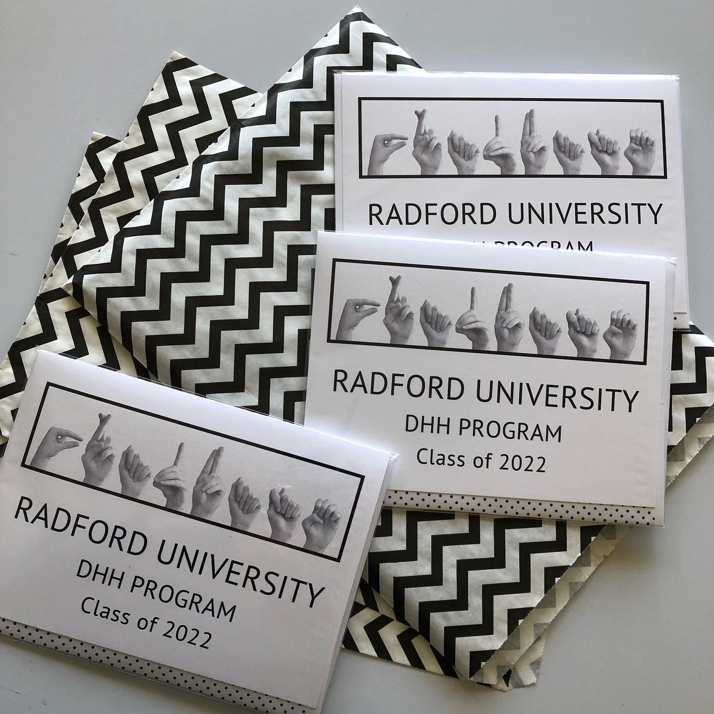 ASL Graduate Note Card - Congratulations! - Class of 2022 - Personalize ...