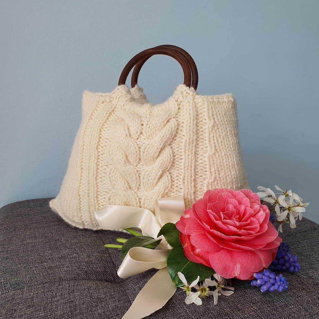 Crochet Pattern for Cabled Bangle Bag - Etsy