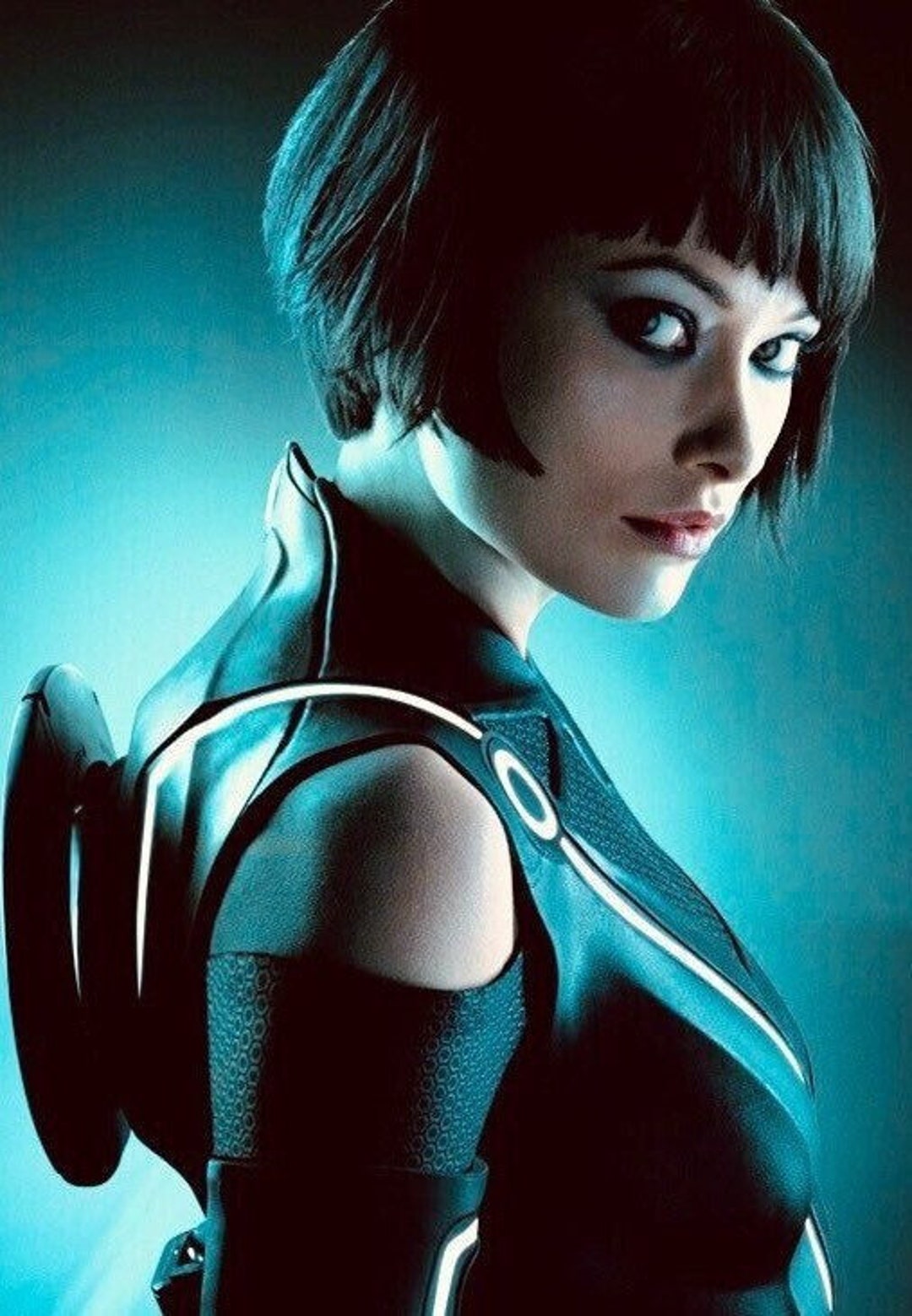 QUORRA COSPLAY WIG, tron Cosplay Wig Beautiful, Short Dark Bob Wig With ...