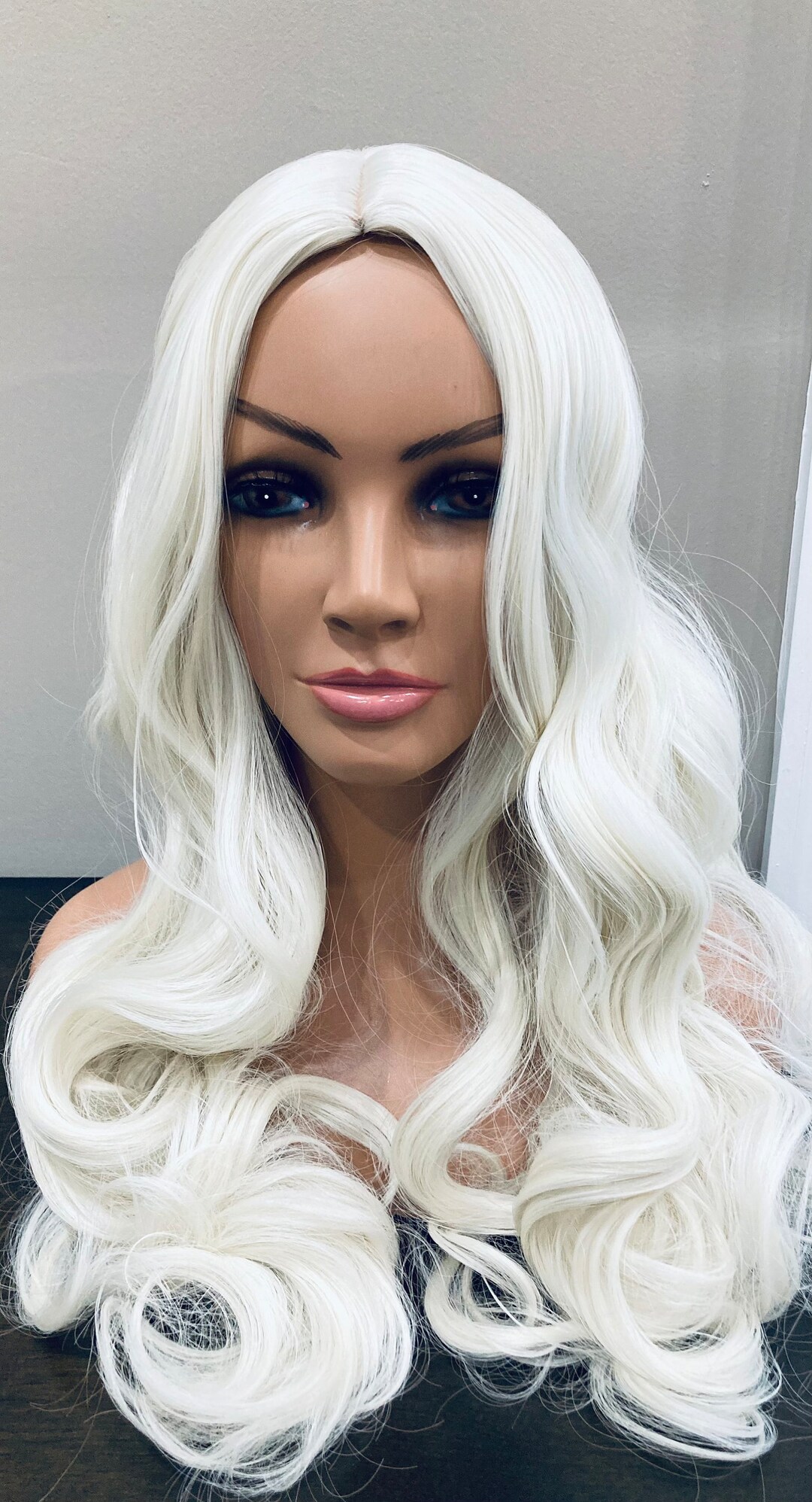 ELSA Elven Princess COSPLAY WIG. Beautiful Elfen Cosplay Wig Very Long ...