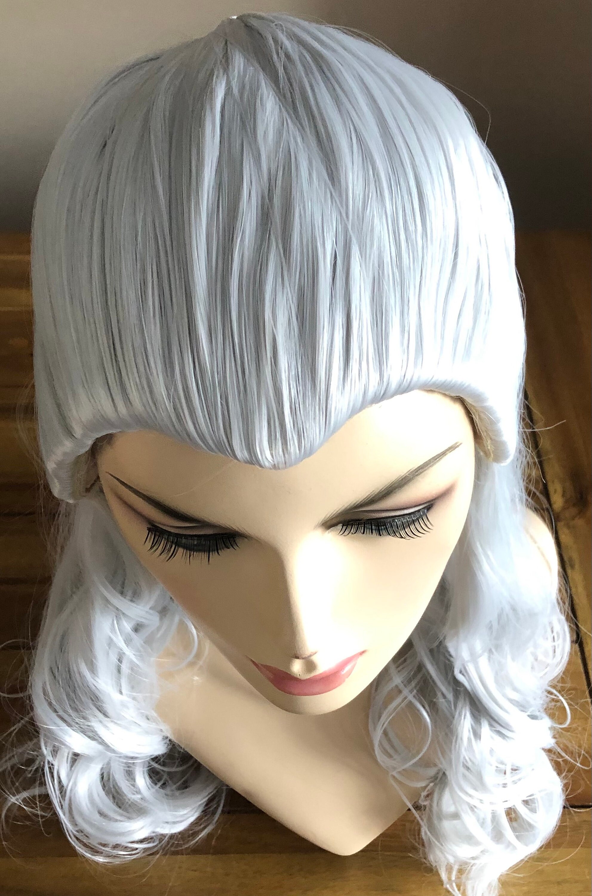Witcher Cosplay Wig * Long, Gray Wavy Wig * Ready to Ship * - Etsy