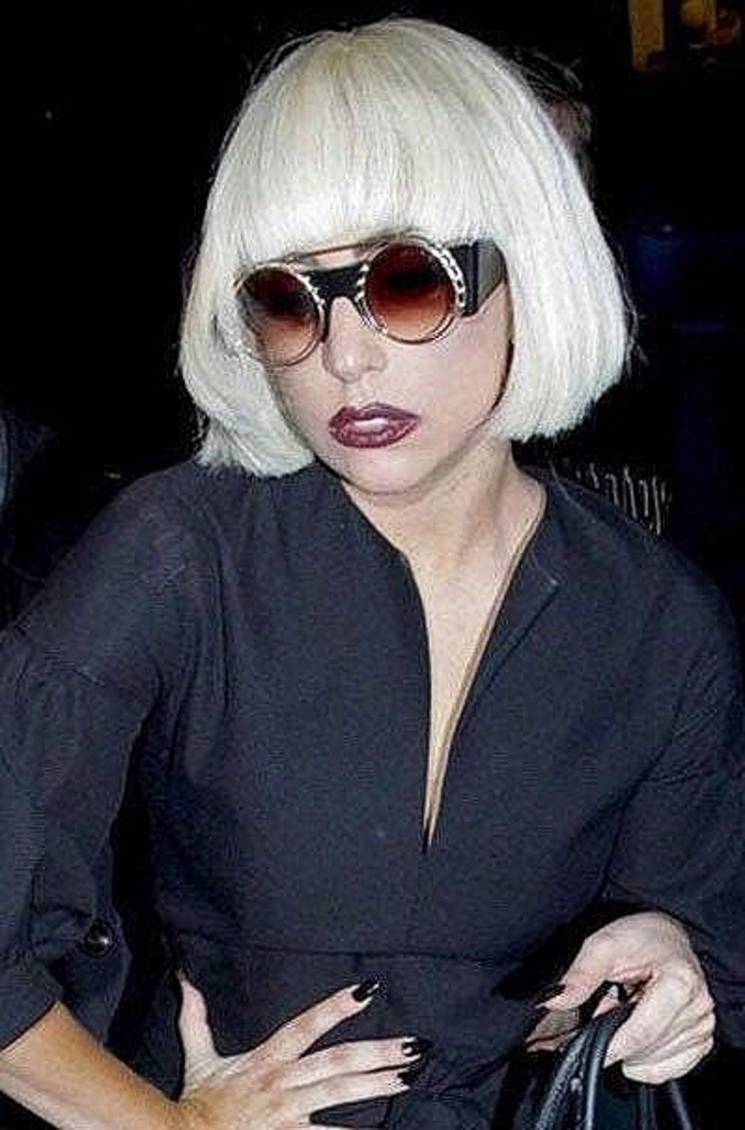 Gaga White Wig: Beautiful Shiny Short Bob Cosplay Wig. - Etsy
