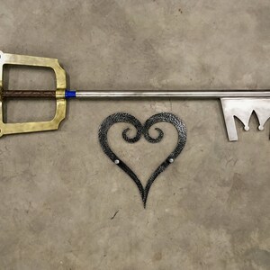 Keyblade Heart Mount - Etsy