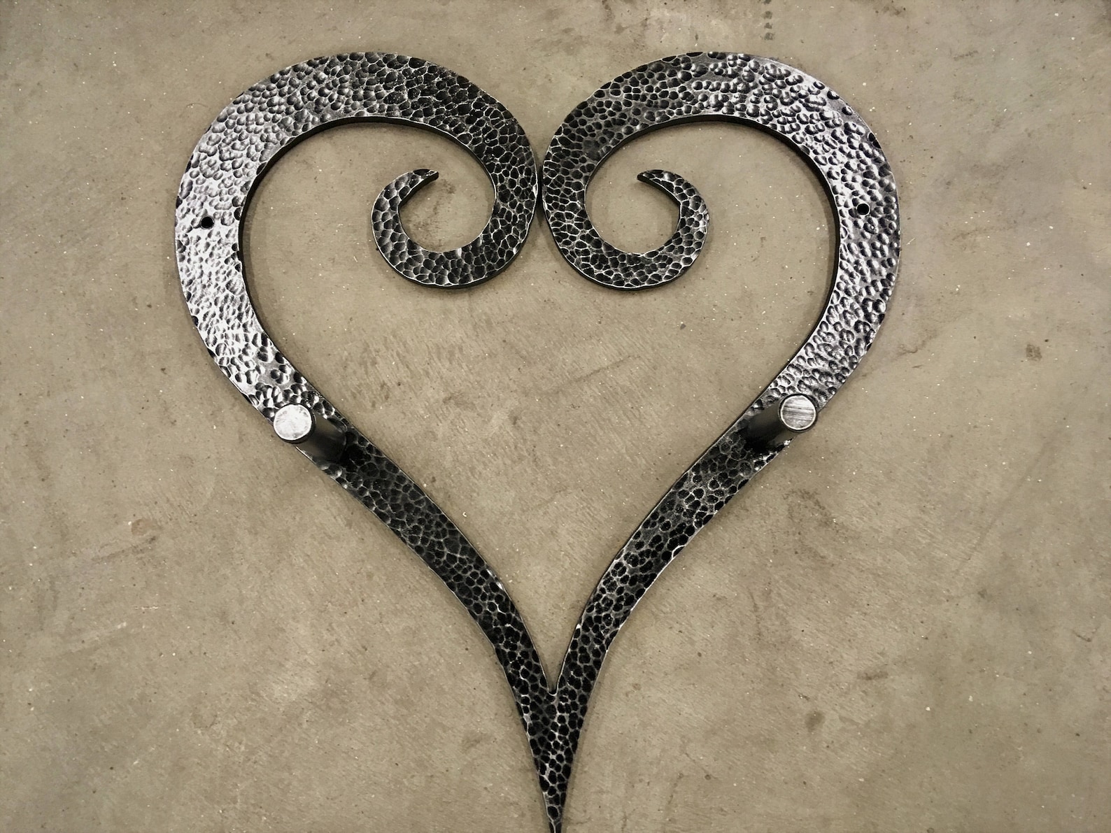 Keyblade Heart Mount - Etsy