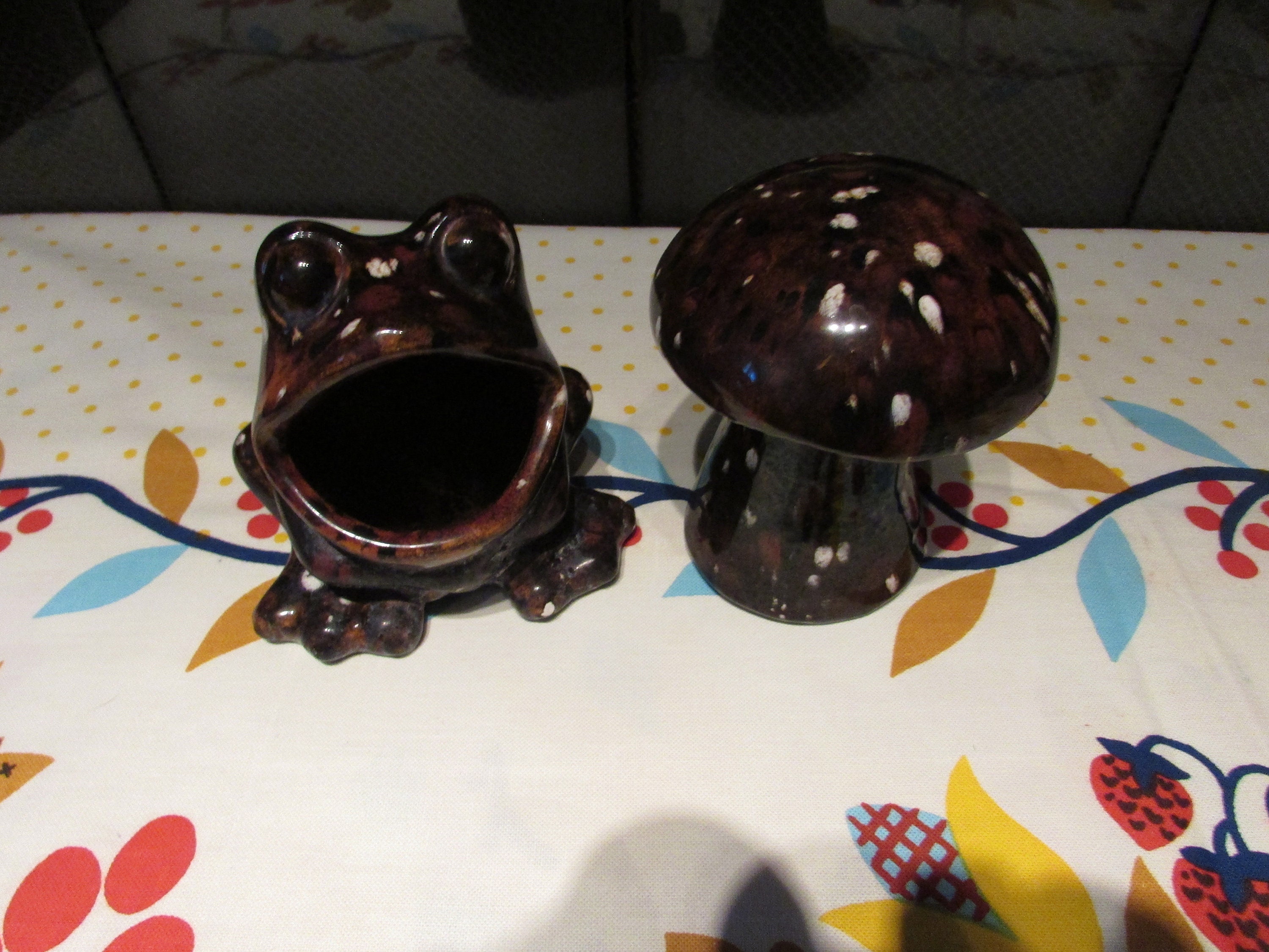 Rare Vintage Kitchen FROG and MUSHROOM Ceramic Kitchie Set Great Gift ...