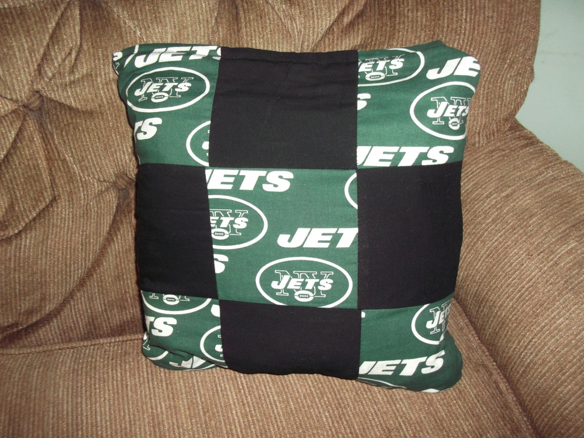 Pillow Quilt NFL New York Jets 44 in X 56 in Lap Quilt That Folds Into ...