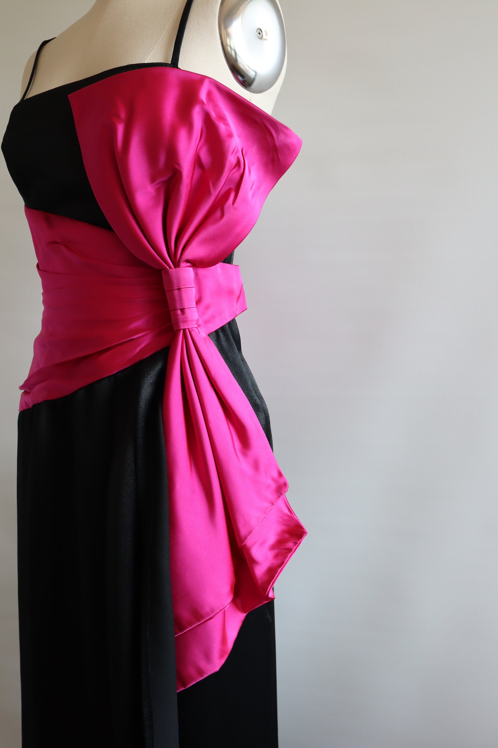 Fuchsia Bow Black Spaghetti Strap Party Dress With Huge Bow LBD Sz 2 - Etsy