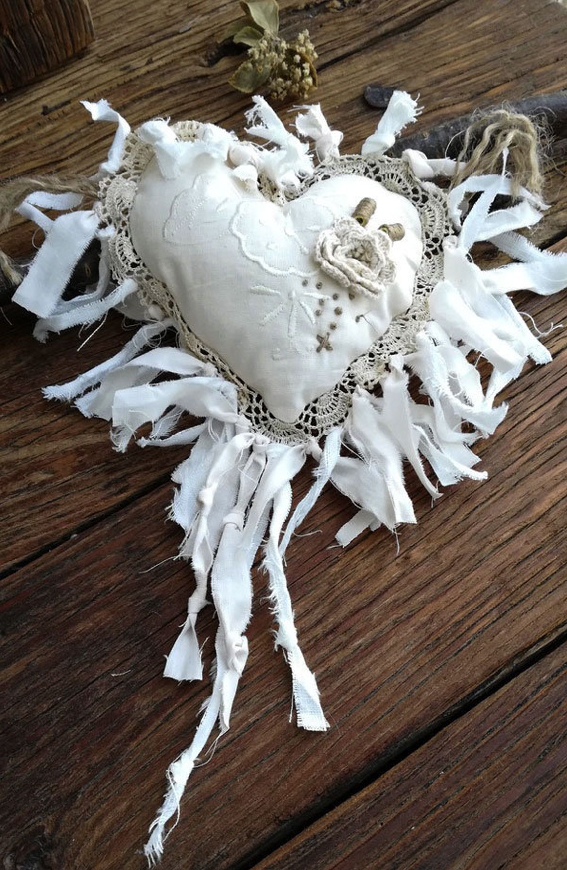 Tattered Rag Heart. Rustic Wedding Prop.vintage Shabby - Etsy