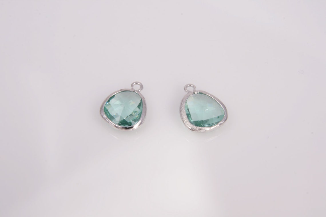 2pcs Erinite Color and Silver Framed Glass Pendant / Erinite | Etsy