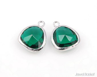 2pcs Emerald Color Glass and Silver Framed Pendent / Emerald | Etsy