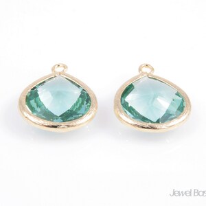 2pcs - Erinite Color and Gold Framed Glass Pendent / Erinite / Green ...