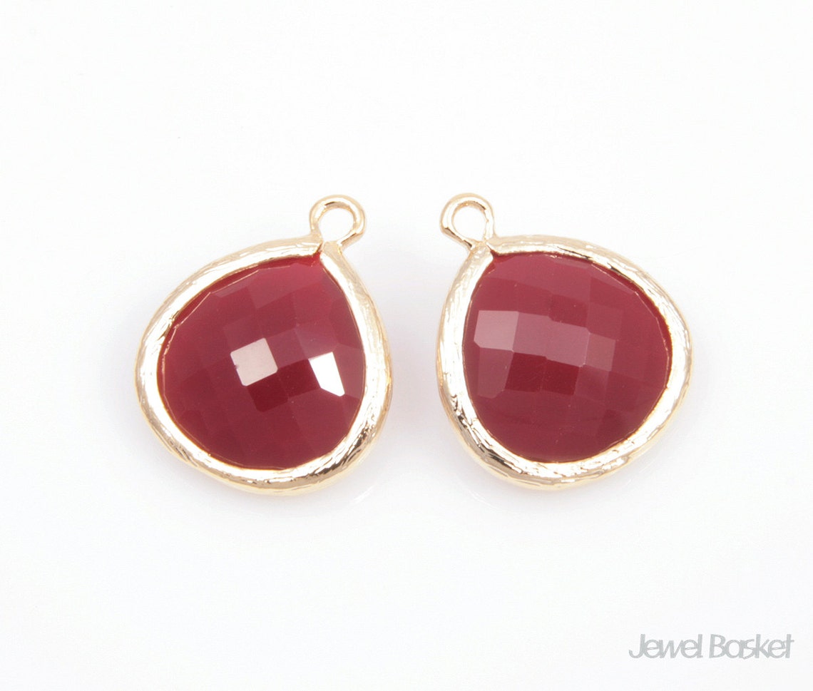 2pcs Jet Nut Red Color and Gold Framed Glass Pendent / Jet - Etsy