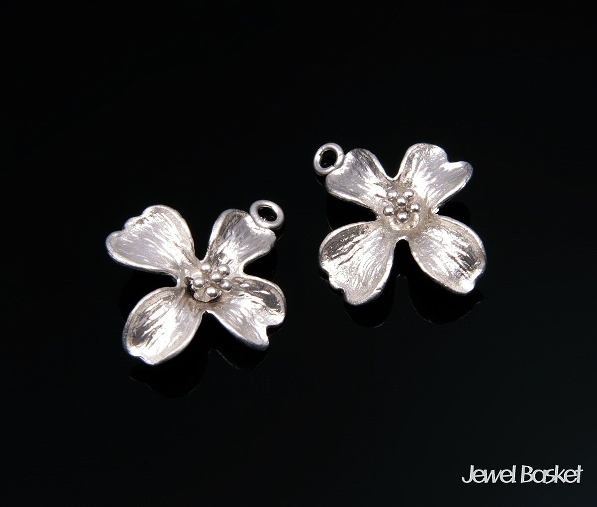 4 Leaves Cute Flower Connector in Matte Rhodium / 20mm / - Etsy