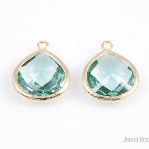 2pcs - Erinite Color and Gold Framed Glass Pendent / Erinite / Green ...