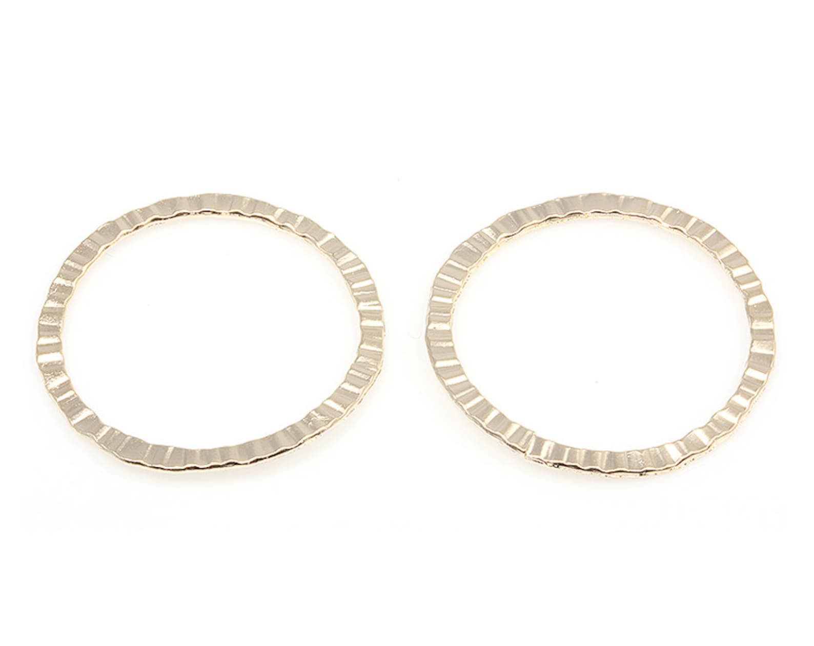 4pcs Hammered Circle Connectors in Matte Gold large Size / | Etsy