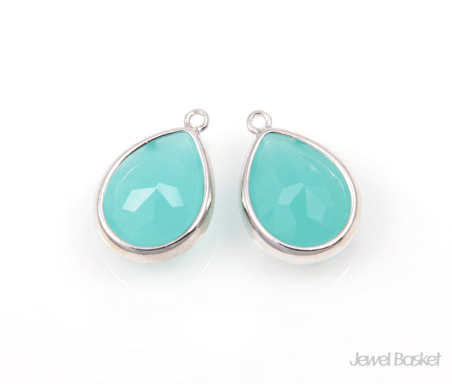 Mint Color Glass and Silver Framed Teardrop Pendent / 10.5mm X 16mm ...