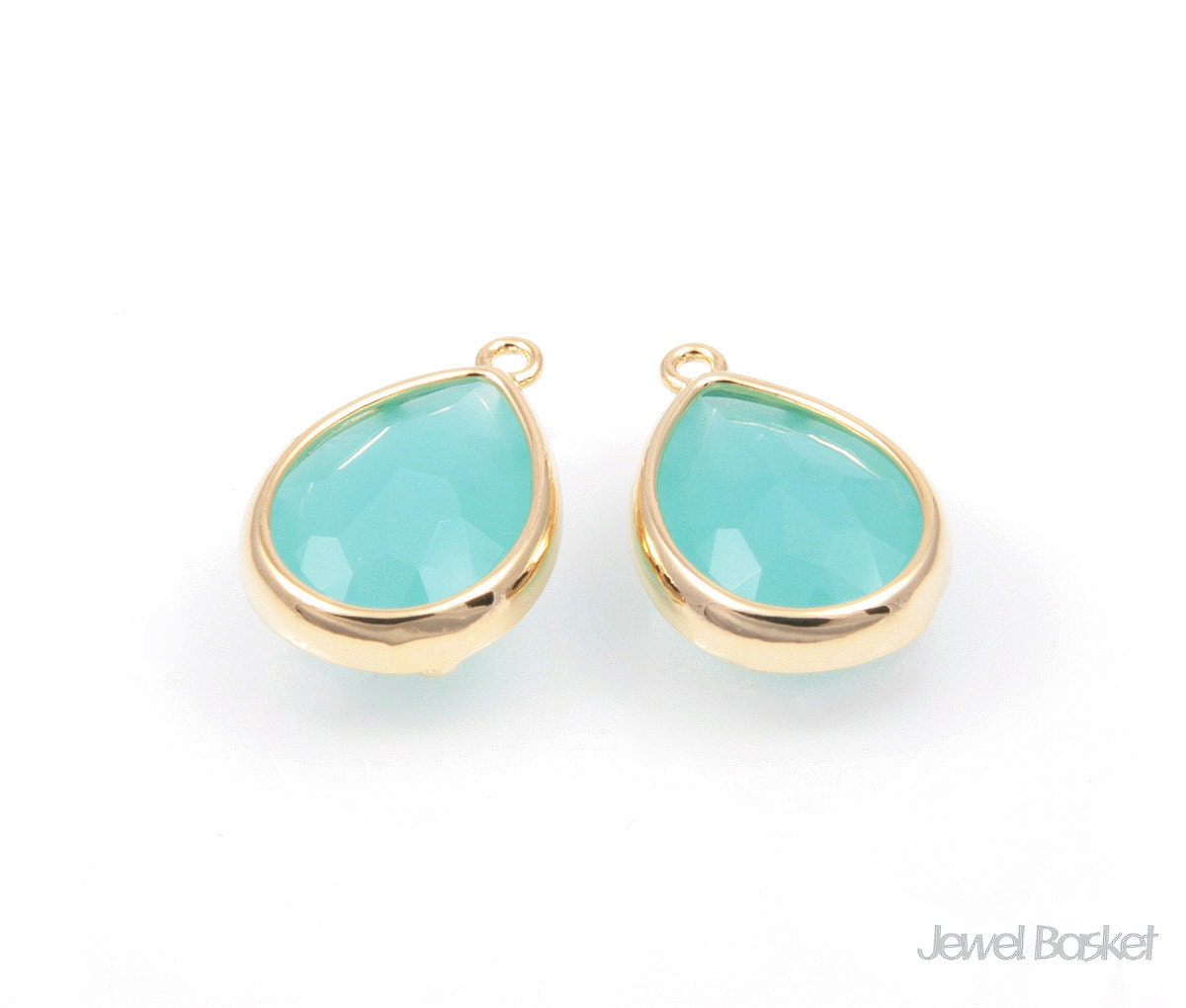 Mint Color Glass and Gold Framed Teardrop Pendent / 10.5mm X 16mm ...