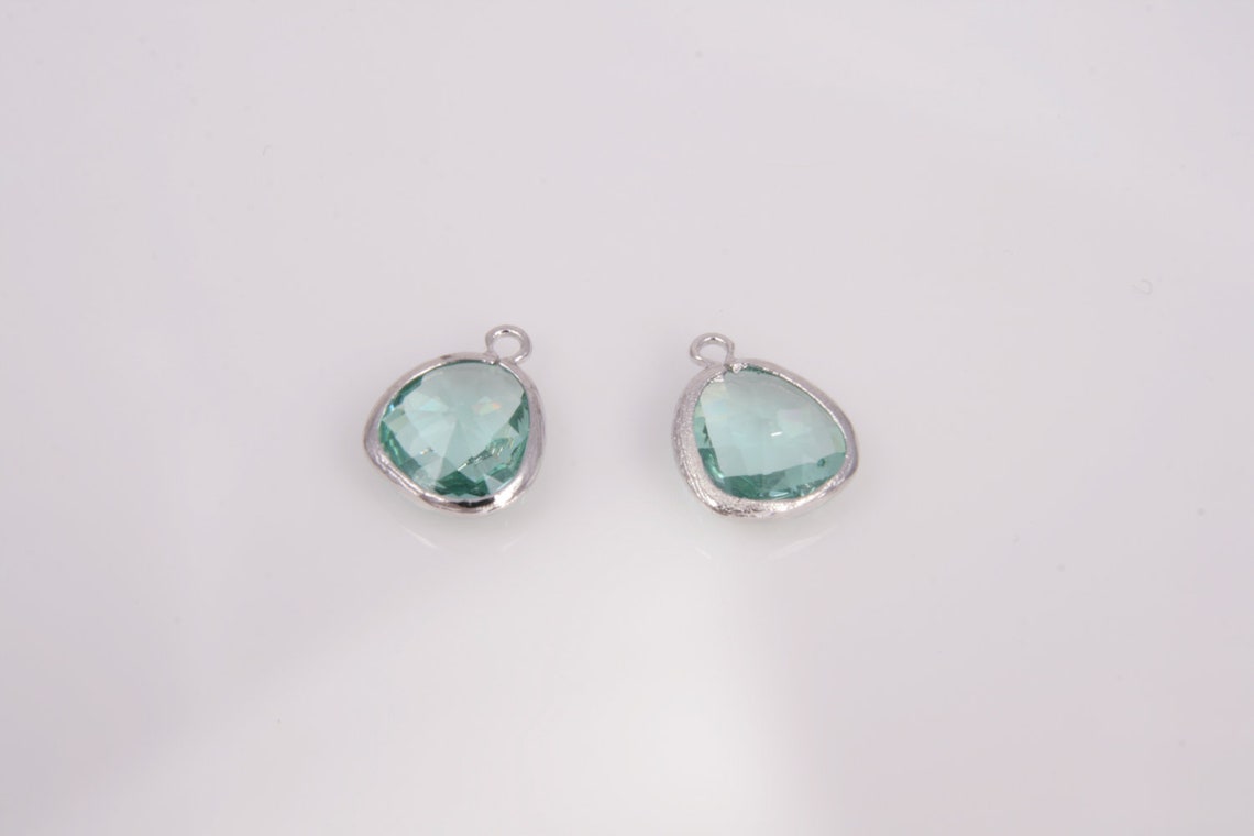 2pcs Erinite Color and Silver Framed Glass Pendant / Erinite | Etsy