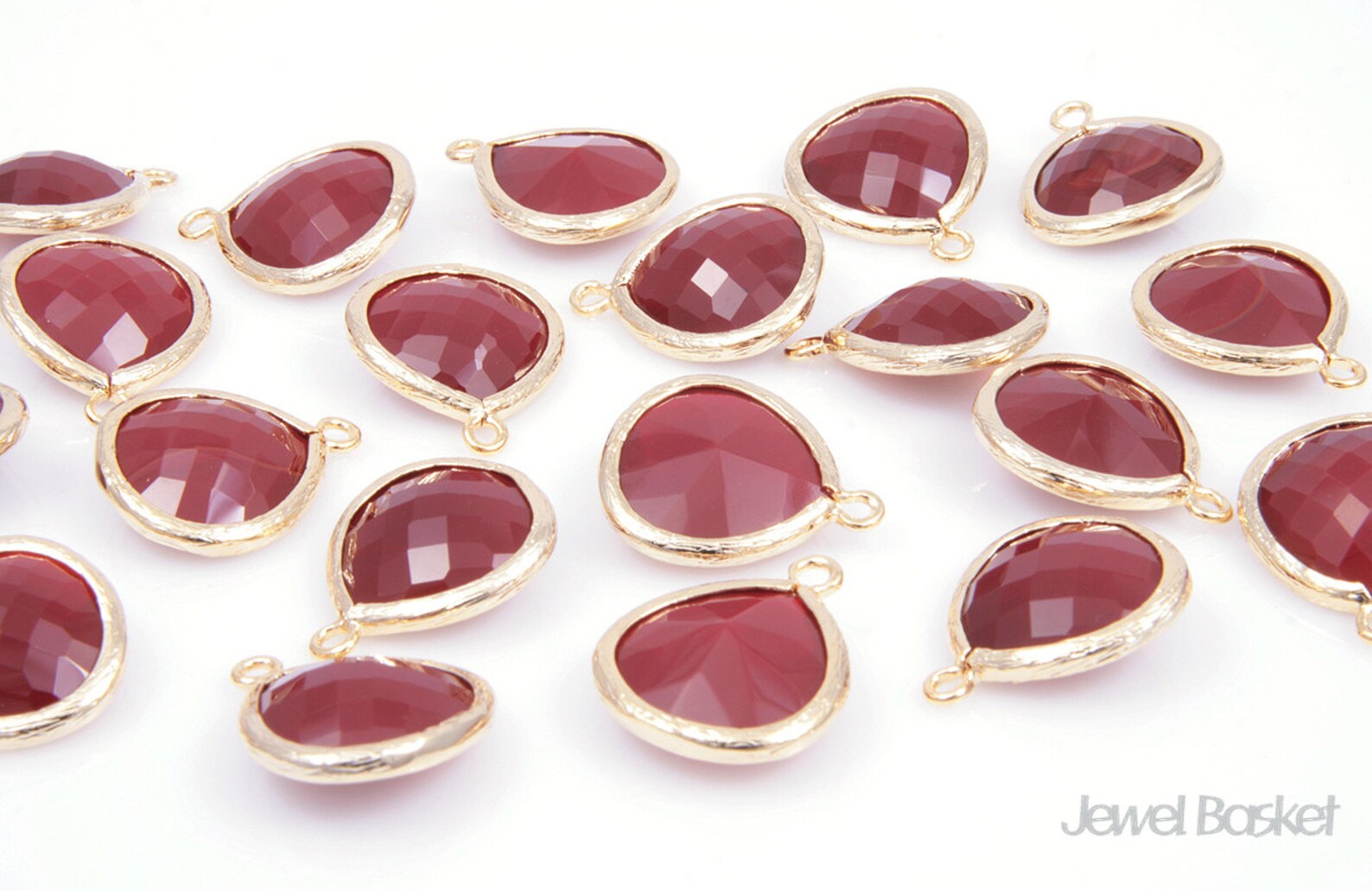 2pcs Jet Nut Red Color and Gold Framed Glass Pendent / Jet - Etsy