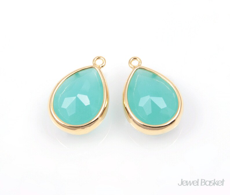Mint Color Glass and Gold Framed Teardrop Pendent / 10.5mm X 16mm ...