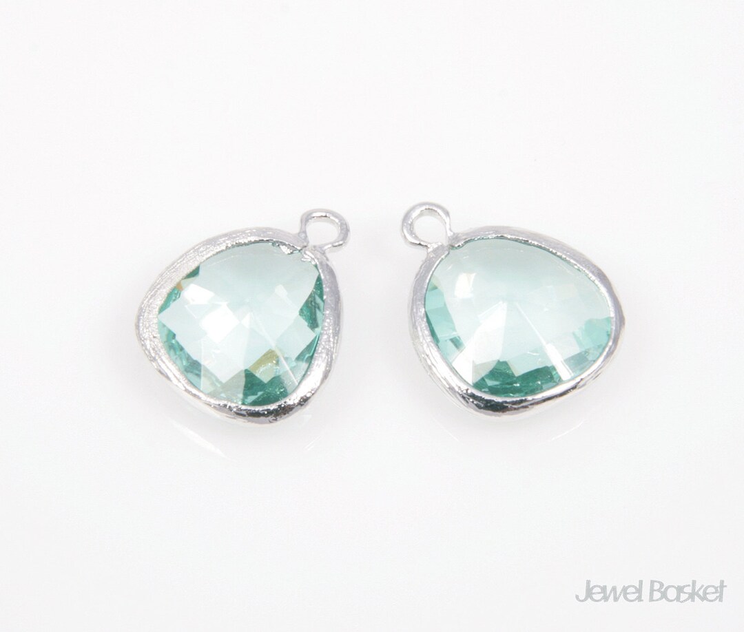 2pcs - Erinite Color and Silver Framed Glass Pendant / Erinite / Green ...