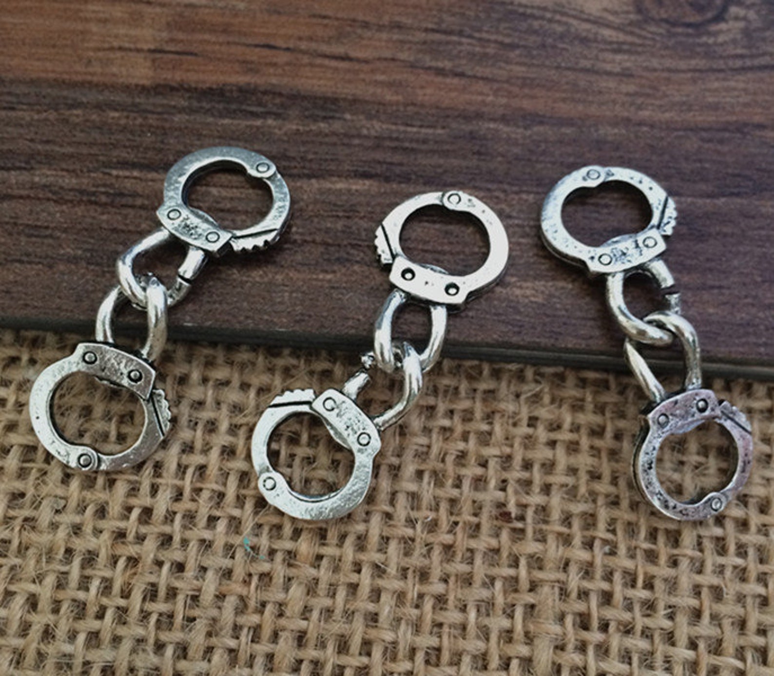 30pcs 33x11mm Handcuffs Charm Pendant Antique Silver Charm - Etsy