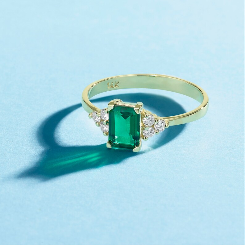 Vintage Emerald Engagement Ring Rectangle Emerald Ring 14K - Etsy