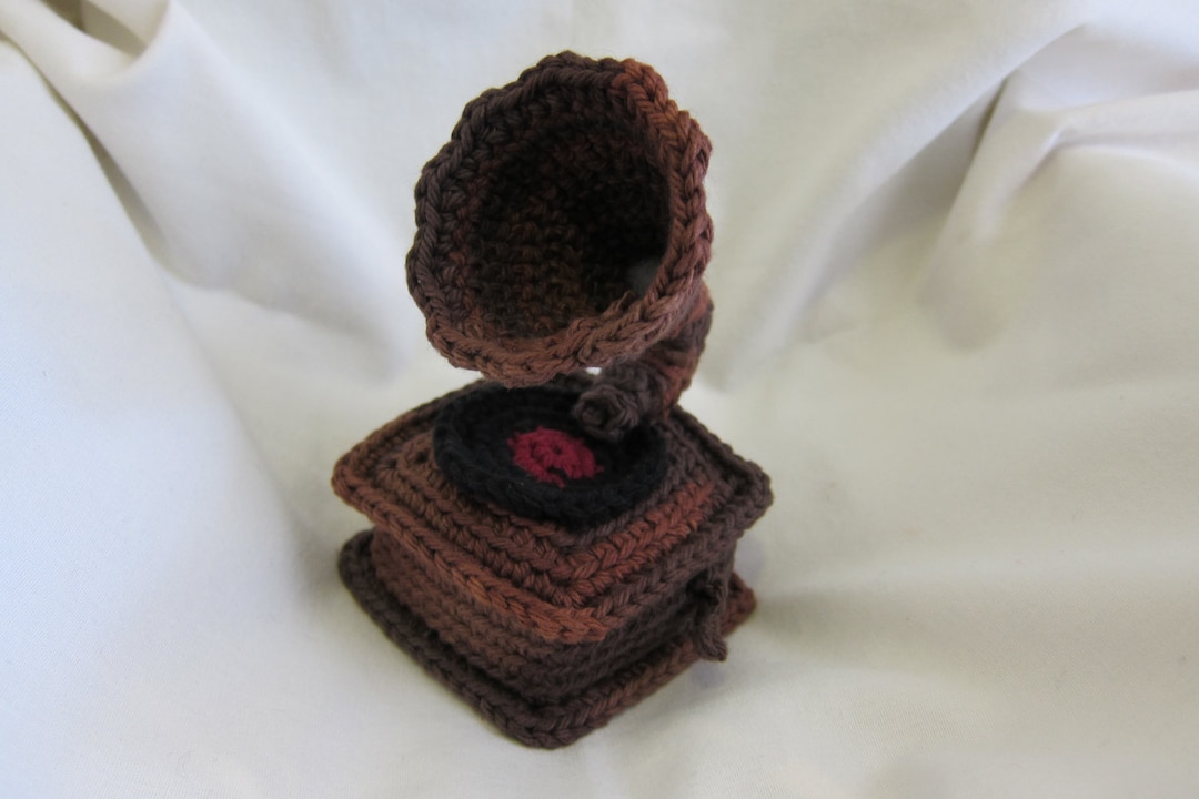 Pattern Only Crochet Phonograph Gramophone (wood Color) - Etsy