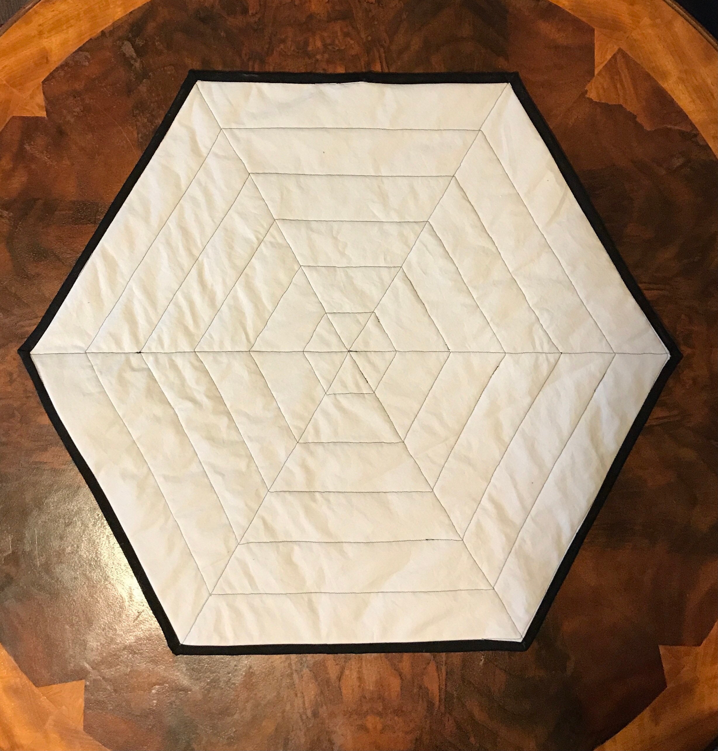 Hexagonal Quilted Halloween Table Topper Table Runner | Etsy