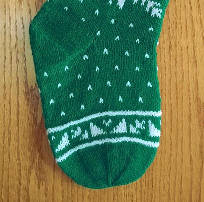 Winter Green Snowflake Christmas Stocking Pattern PDF, Knitted ...