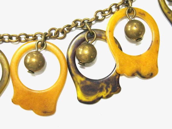 Vintage Bakelite Festoon Bid Necklace with Two Colors… - Gem