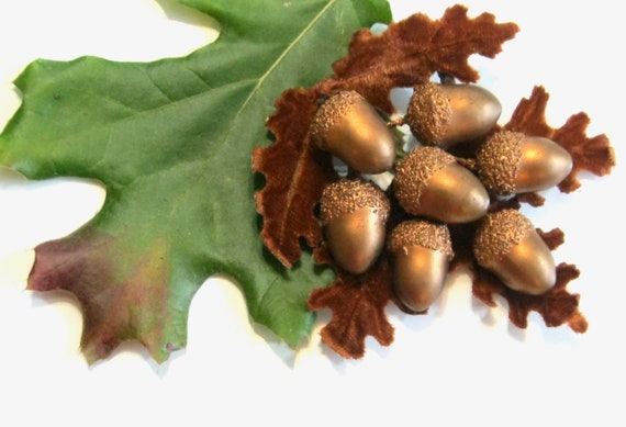 Oversized Fall Passementerie Brooch - Oak Tree Leaf -… - Gem