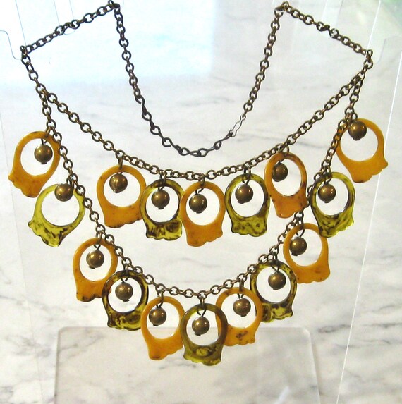 Vintage Bakelite Festoon Bid Necklace with Two Colors… - Gem