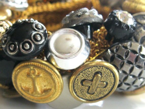 Vintage Crocheted 1960's Stretch Button Bracelet - Re… - Gem