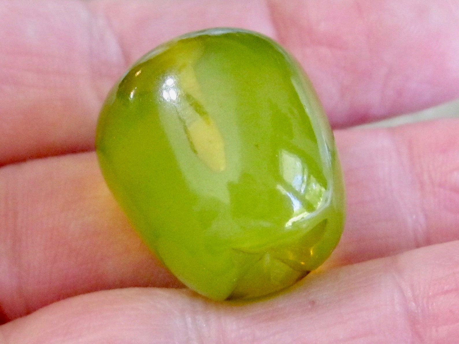 Fabulous Vintage Figural Transparent Carved Bakelite Green Apple Charm ...