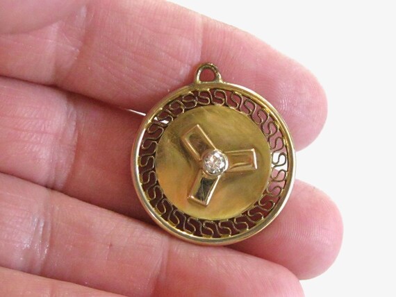 Vintage Solid Gold Medallion, 14k Gold Medallion, Gol… - Gem
