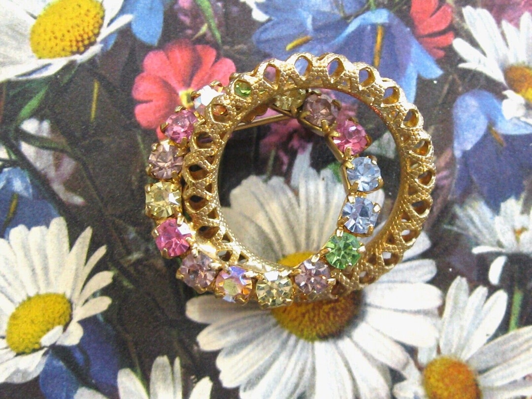 Vintage Circle Brooch, Uranium Glass, Double Wedding Ring Pin, Wreath ...