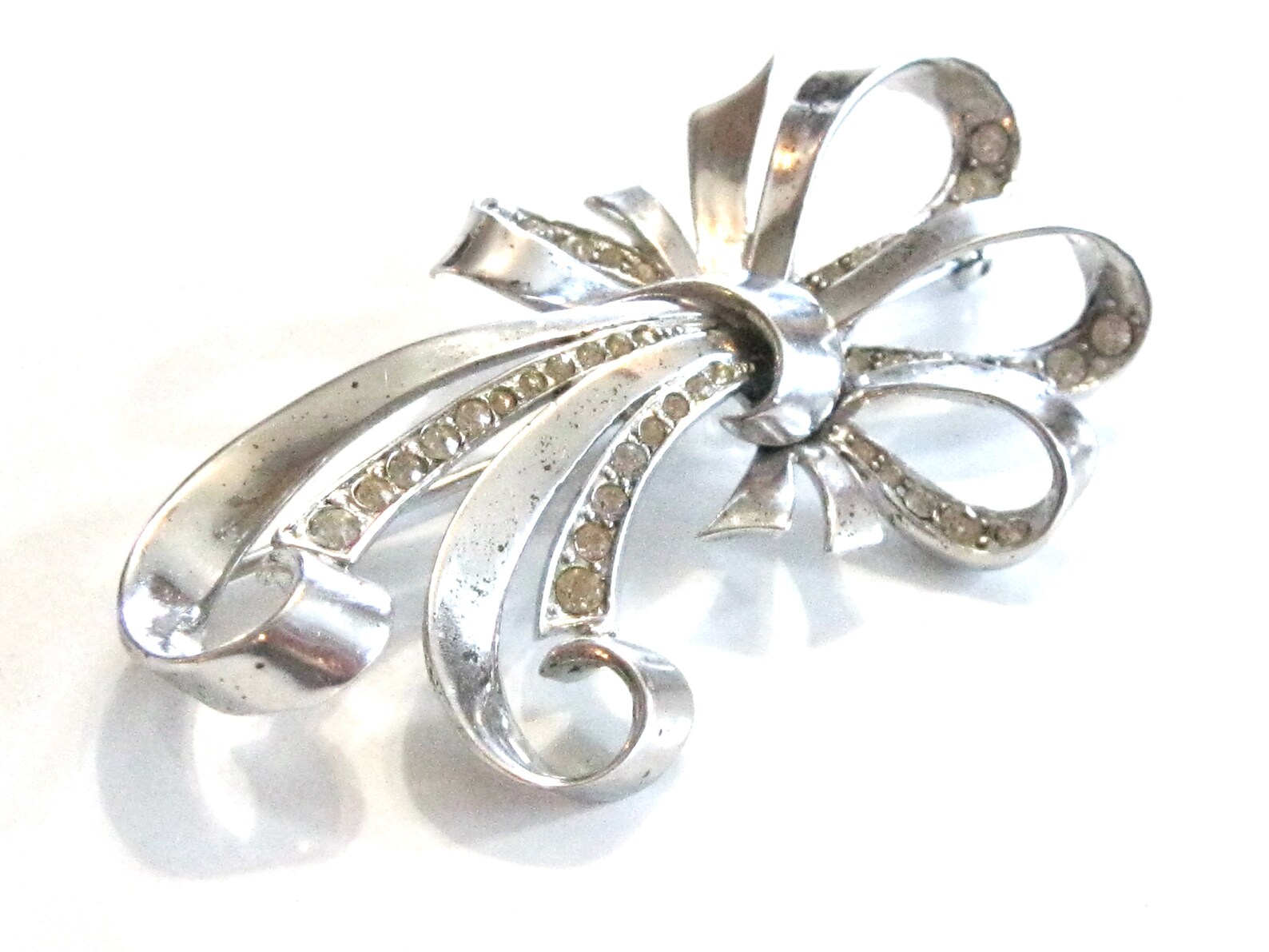 Elegant Retro 1940's Sterling Silver Bow Brooch Pin by Boucher ...