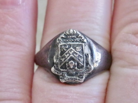 Antique College Fraternity Ring - Delta Sigma Delta -… - Gem