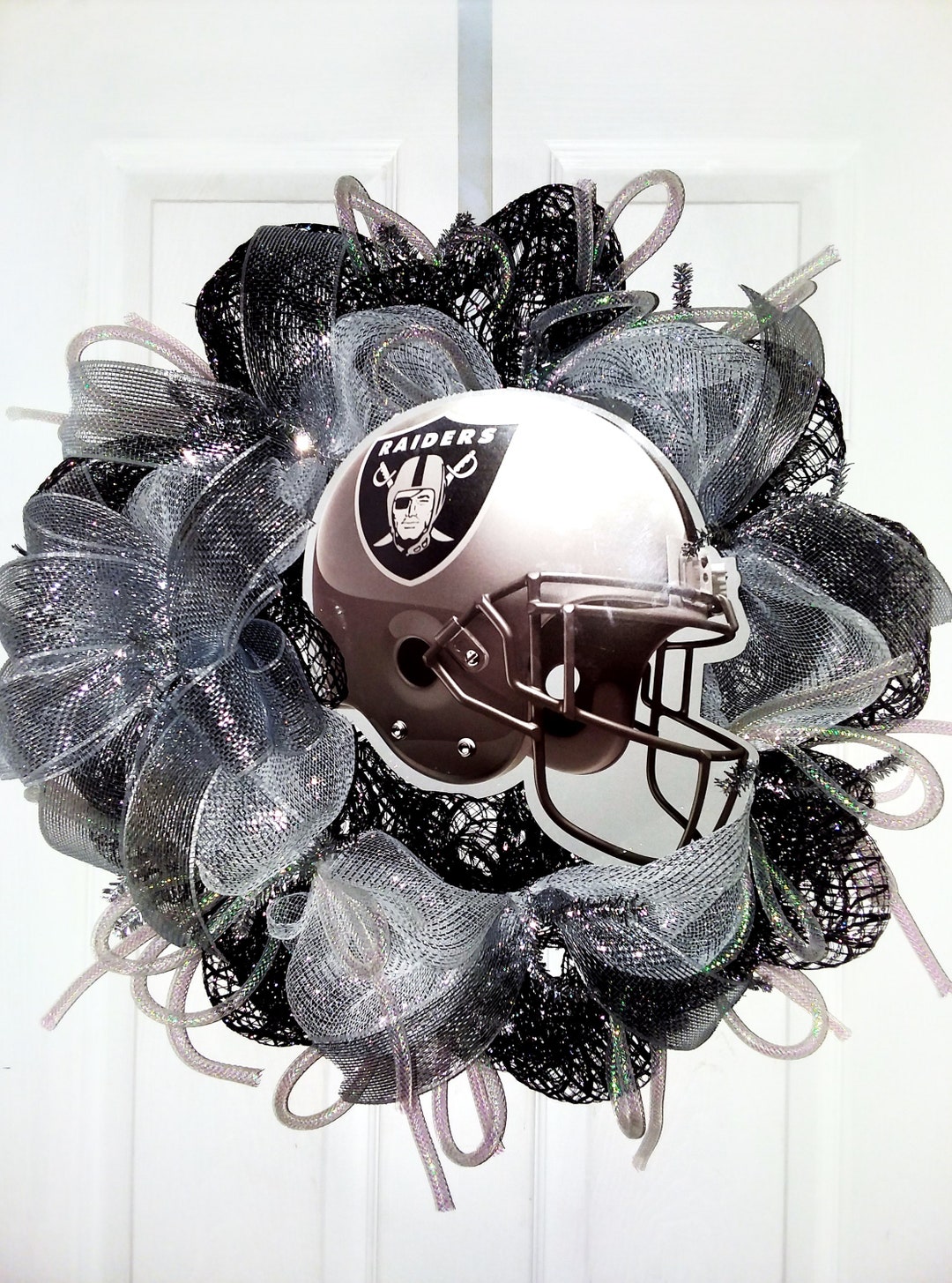 Raiders Wreath, Oakland Raiders Wreath, Raiders Football Decor, Raiders ...